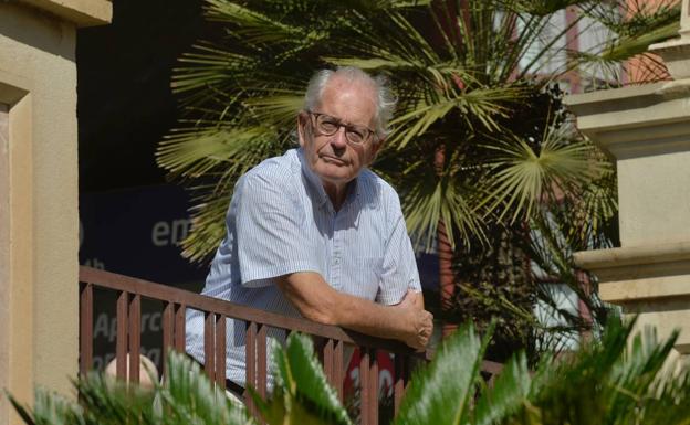 José Luis Martínez Valero: «La pregunta es la linterna que nos lleva por el mundo» - www ...